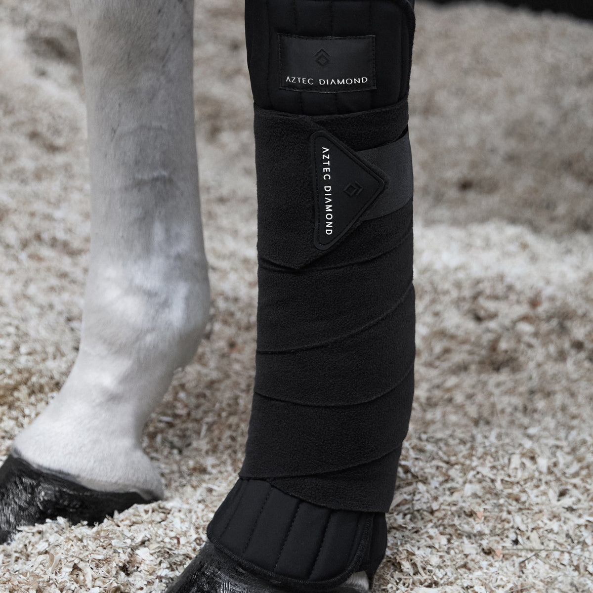 Black Bandages – Aztec Diamond